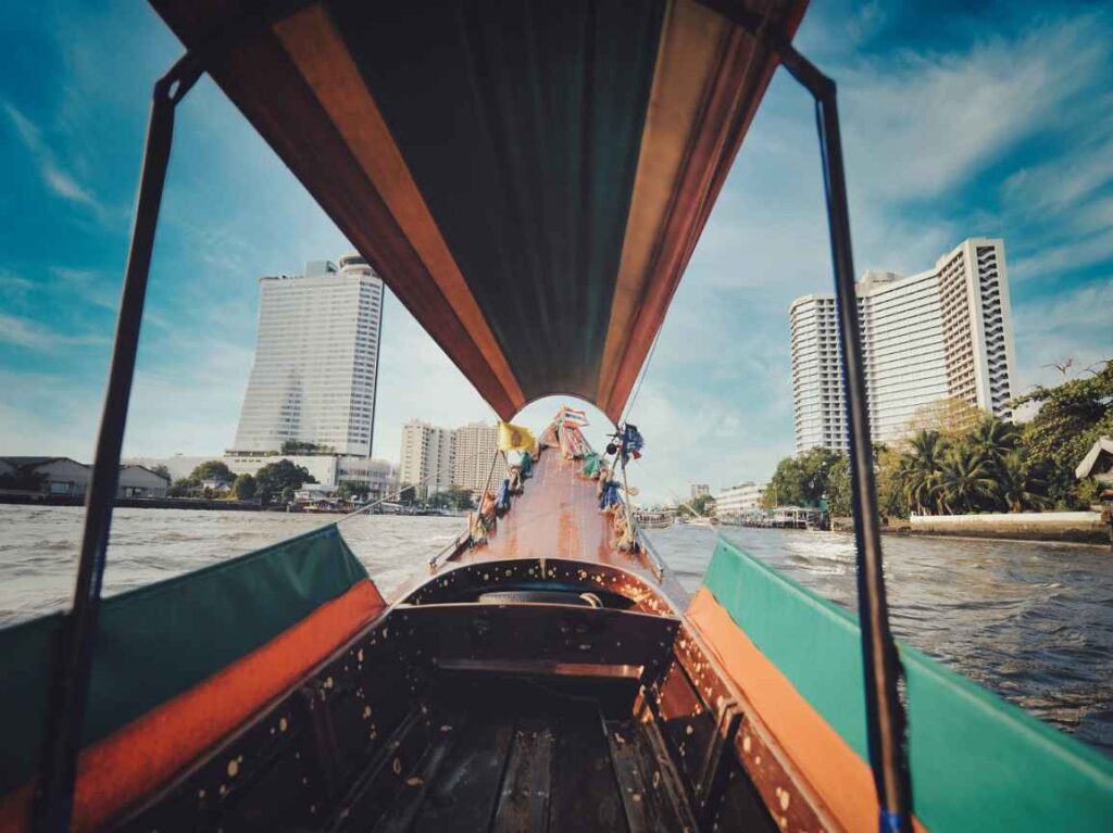 Gorilla Boat Ride in Dubai: High-Speed Sea Fun